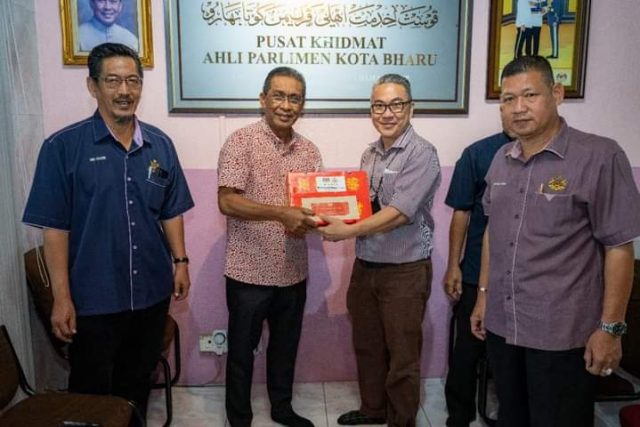 Ahli Parlimen Kota Bharu menyantuni pemimpin Masyarakat Tiong Hwa ... Ahli Parlimen Kota Bharu menyantuni pemimpin Masyarakat Tiong Hwa ...